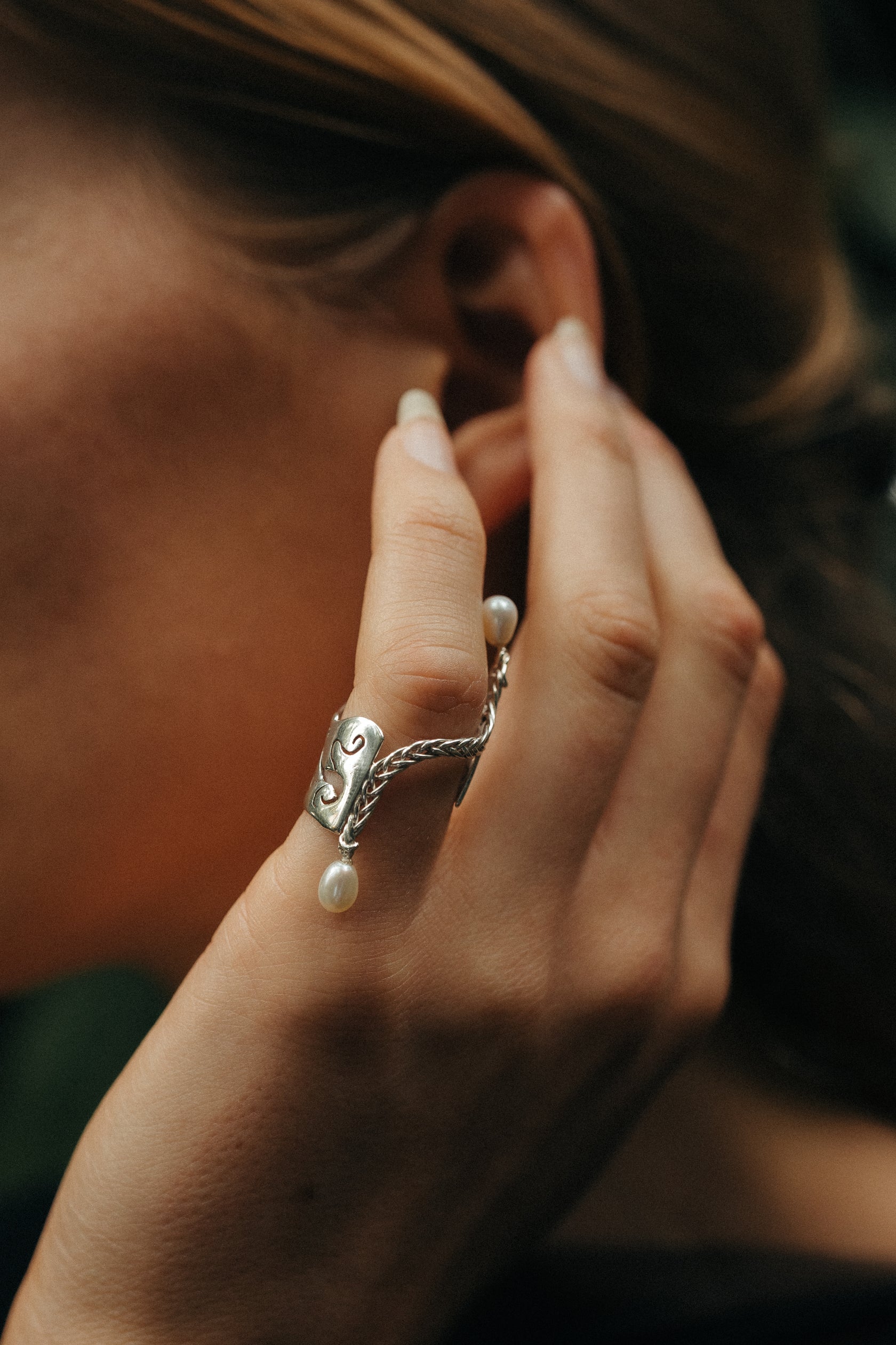 Lisaura ring- detailed sterling silver ring with freshwater pearls ...